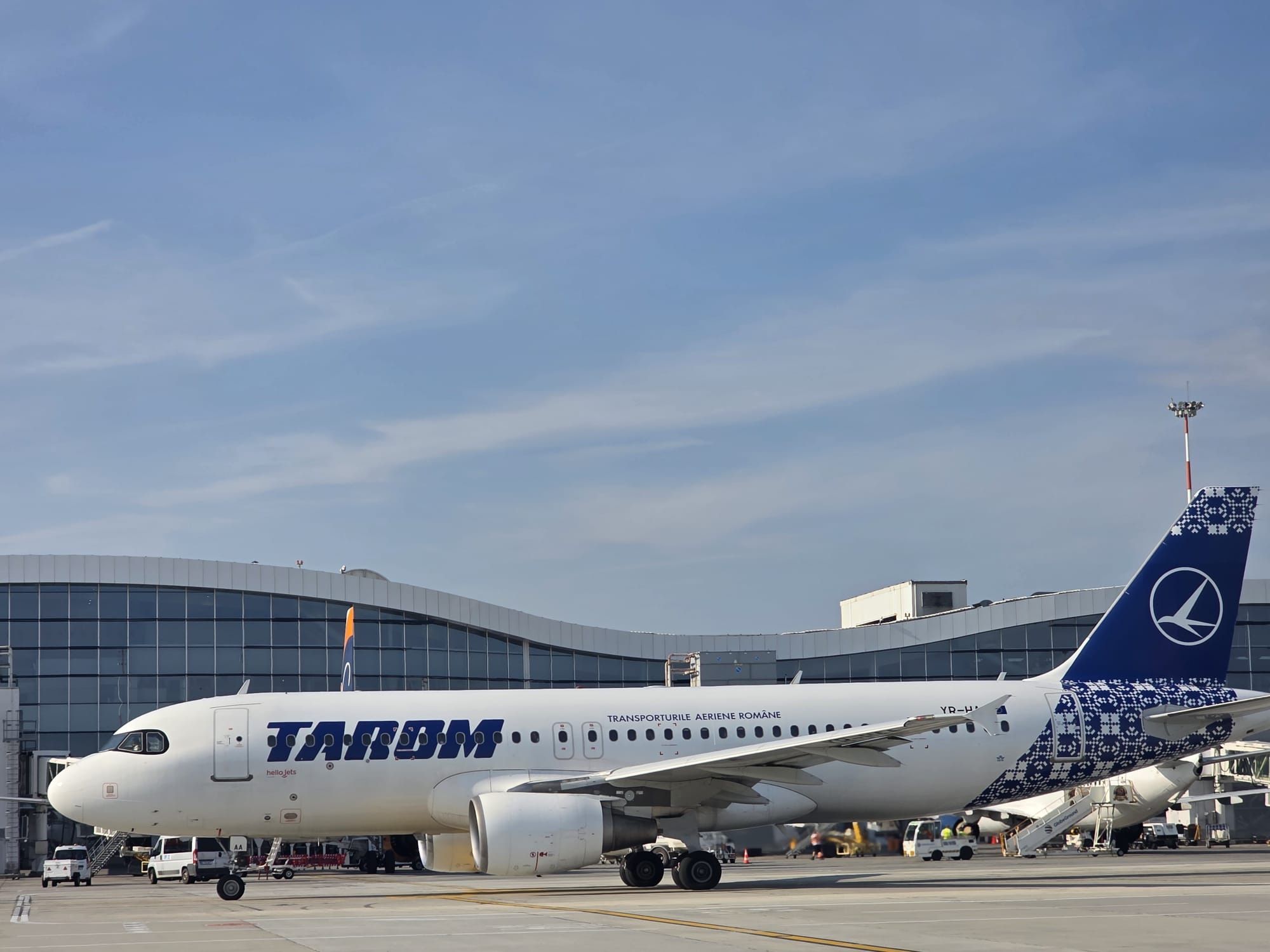 HelloJets noleggia un A320 alla TAROM – Italiavola & Travel
